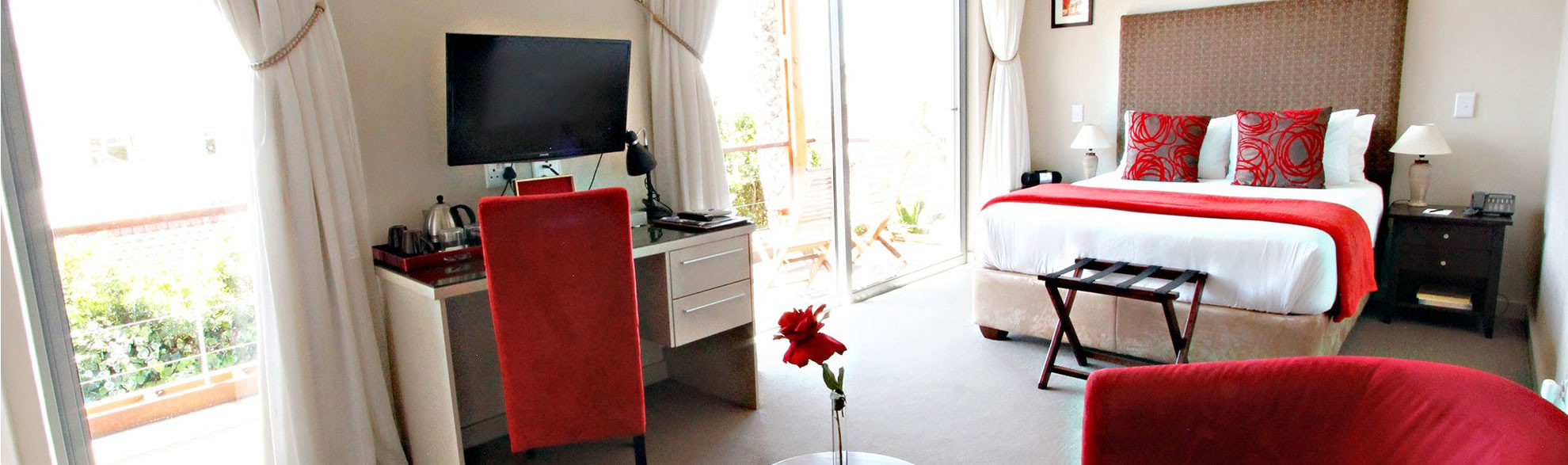 superior with balcony - The One Eight Hotel Cape Town